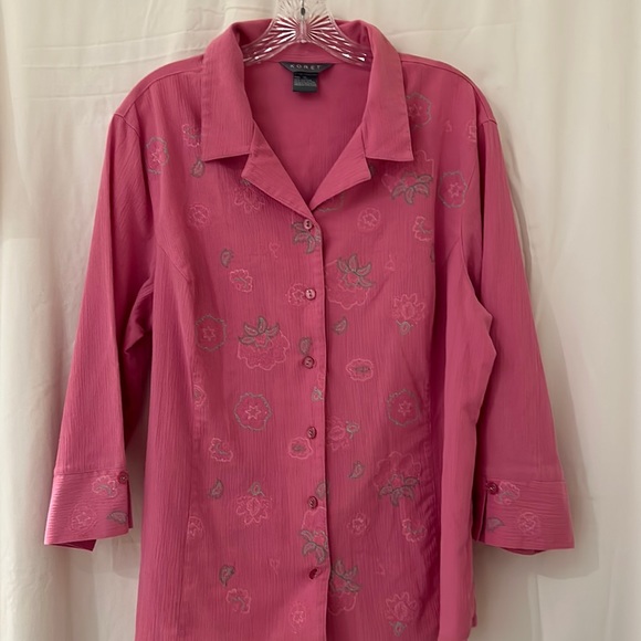 Koret | Tops | Koret Pink Floral Embroidered Top | Poshmark